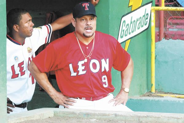 Ariel “Panal” Delgado es nombrado manager interino del León : Viva ...