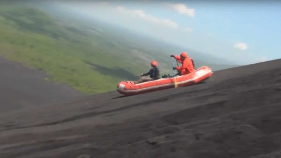 Volcano surfing, una aventura extrema en Nicaragua - Viva Nicaragua ...