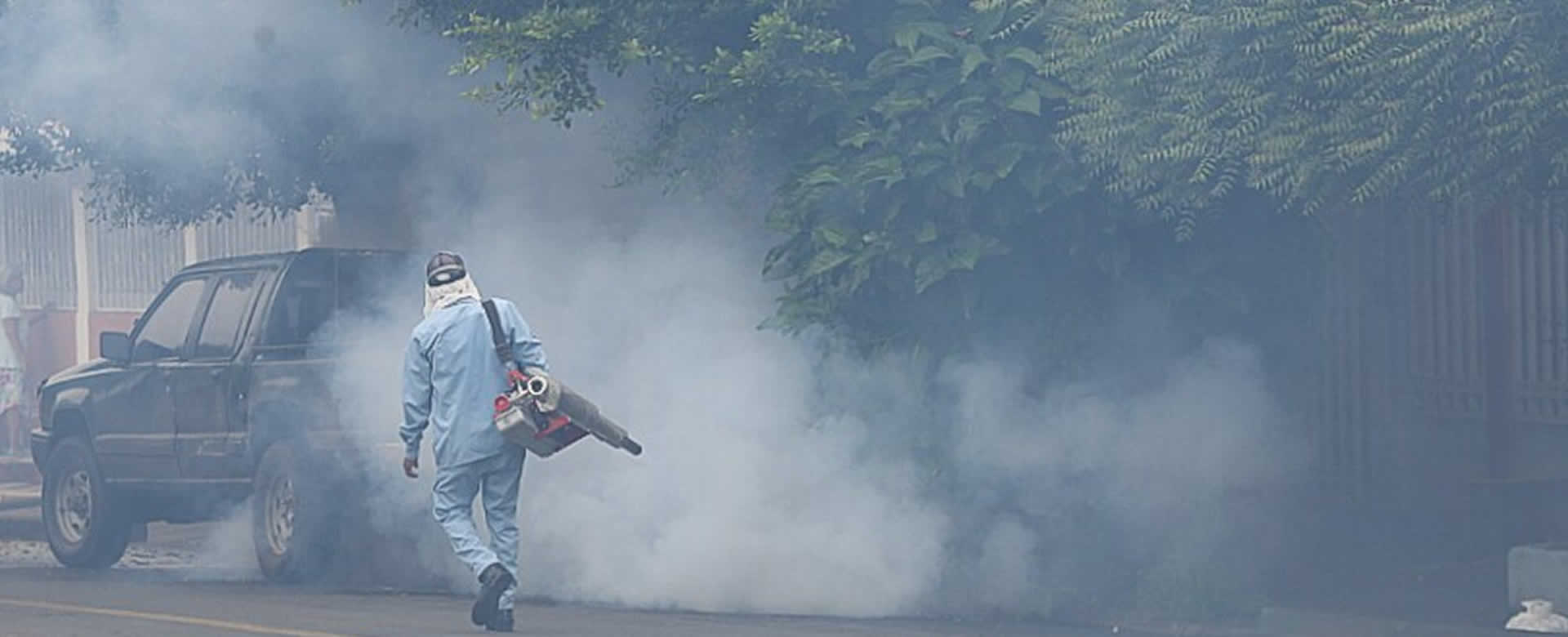 Los celestitos visitan las casas del barrio Enrique Smit para combatir ...