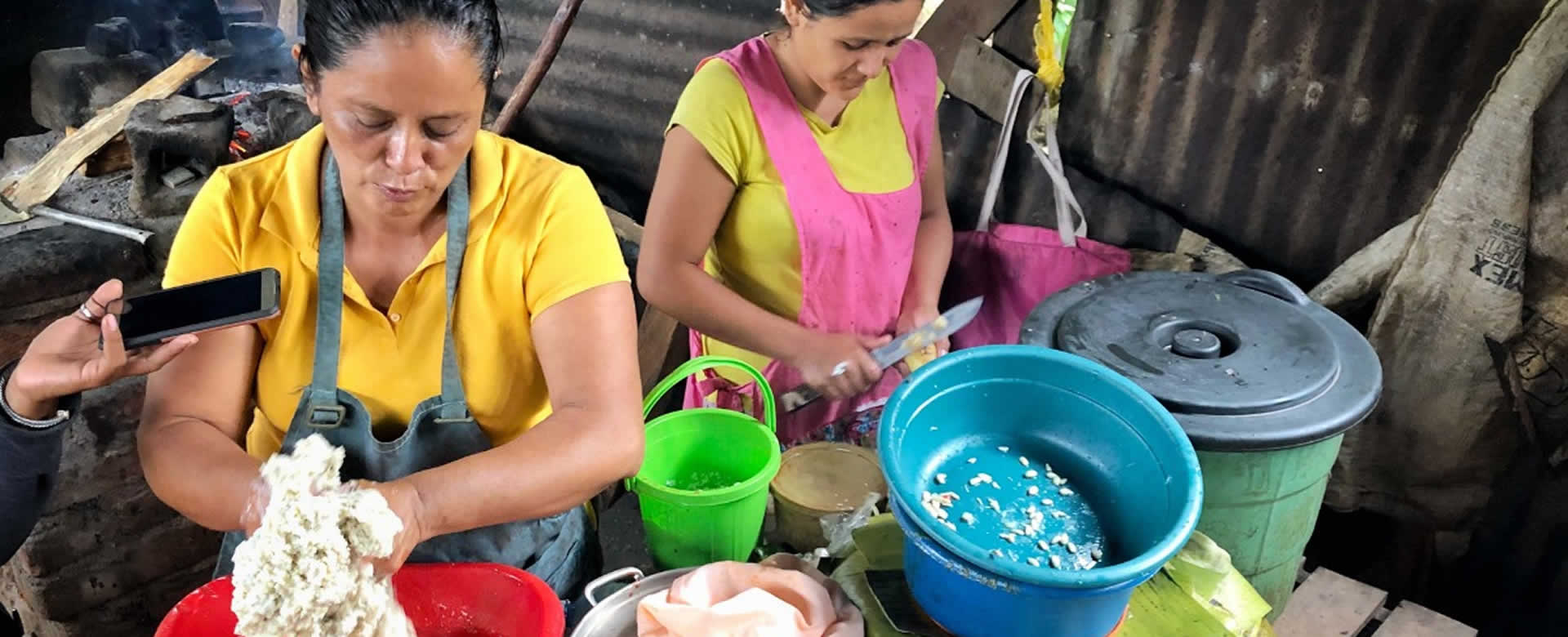 Tamugas y nacatamales el fructífero negocio de la familia Velázquez ...