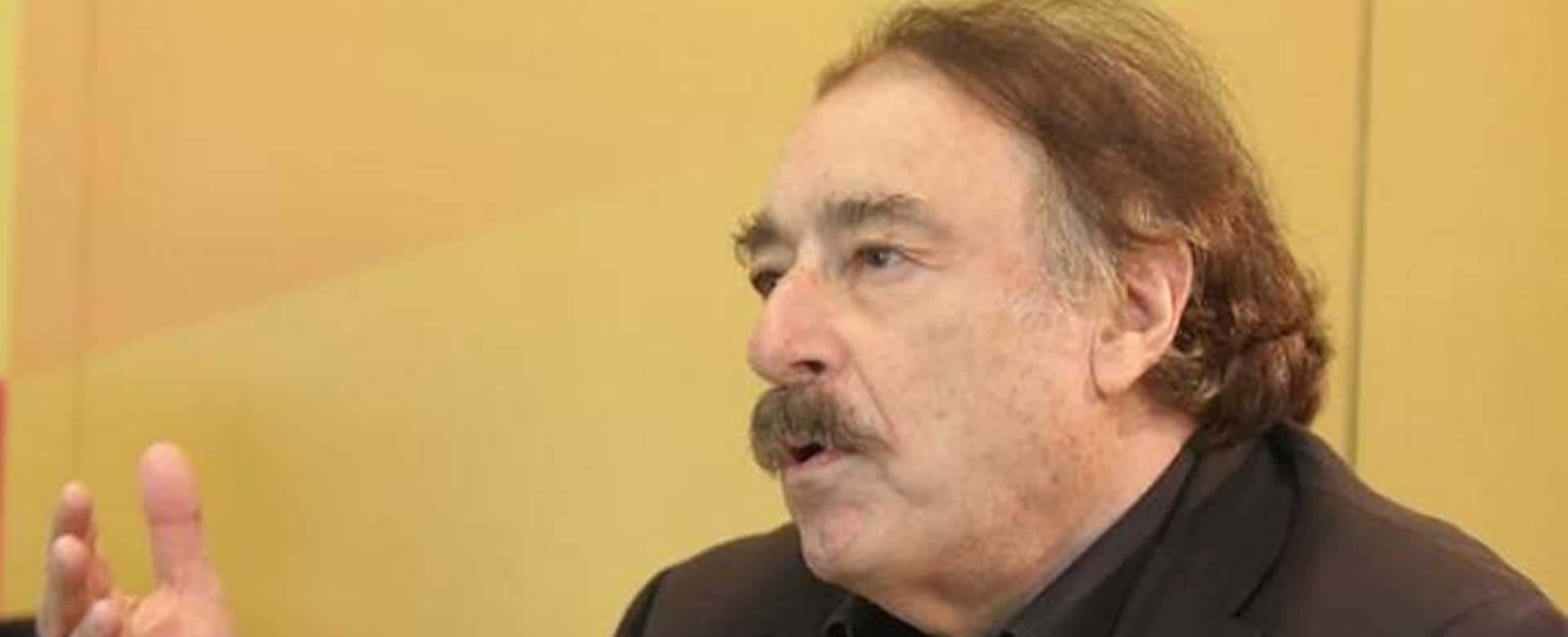 El destacado periodista español Ignacio Ramonet, envía mensaje de ...