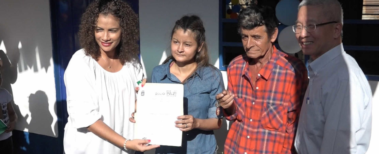 Familia Alarcón recibe una Vivienda Digna tras sufrir incendio : Viva ...