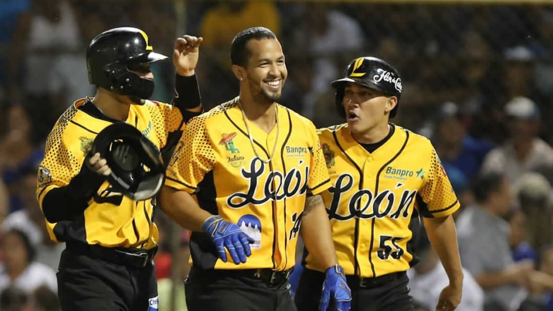 Baja en el Roster de los Leones de León