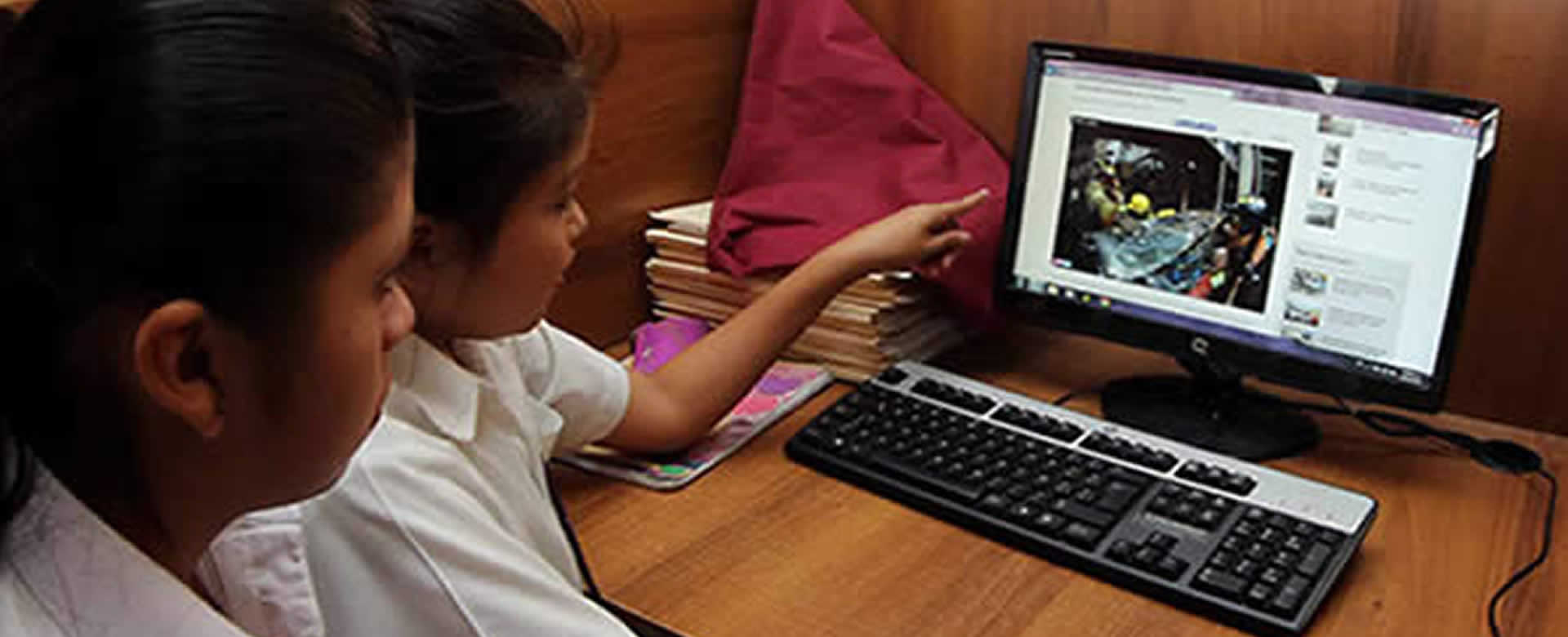 MINED continúa instalando aulas digitales en colegios de Managua