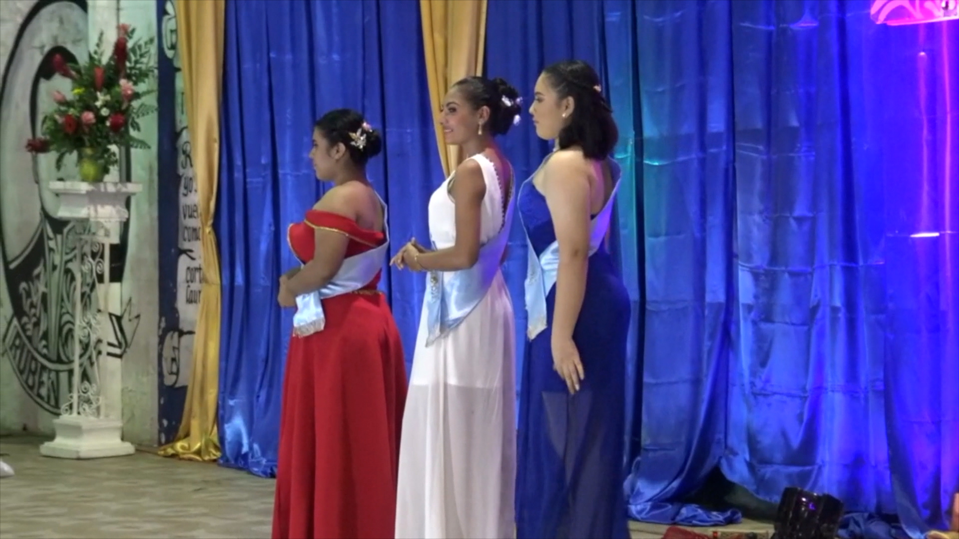 Autoridades eligen su Musa Dariana en la plaza municipal de Chinandega ...