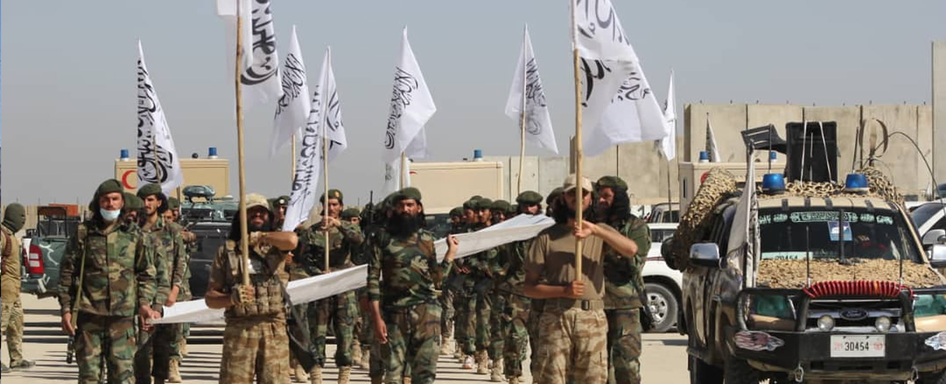 Afganistán: Talibanes celebran aniversario de la retirada de tropas de ...