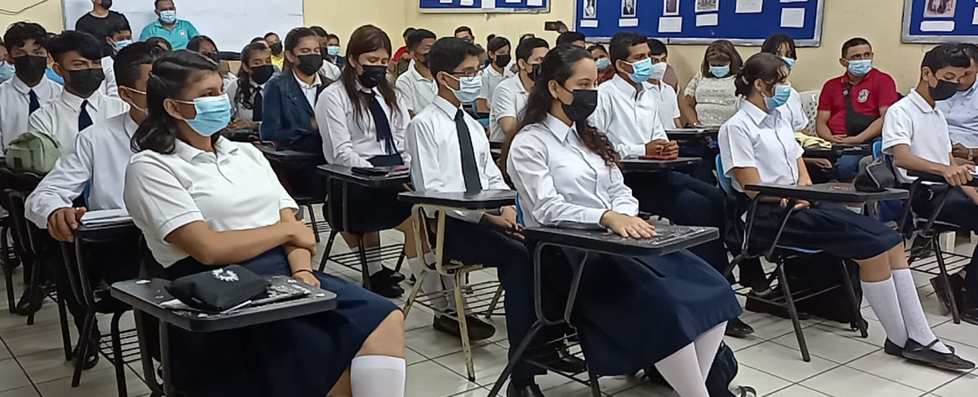 Realizan certamen del mejor estudiante de secundaria de Managua