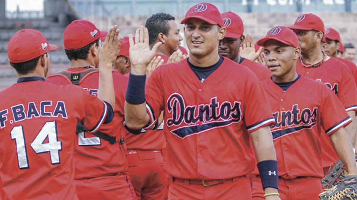 Dantos oficializan Roster para el Pomares 2023