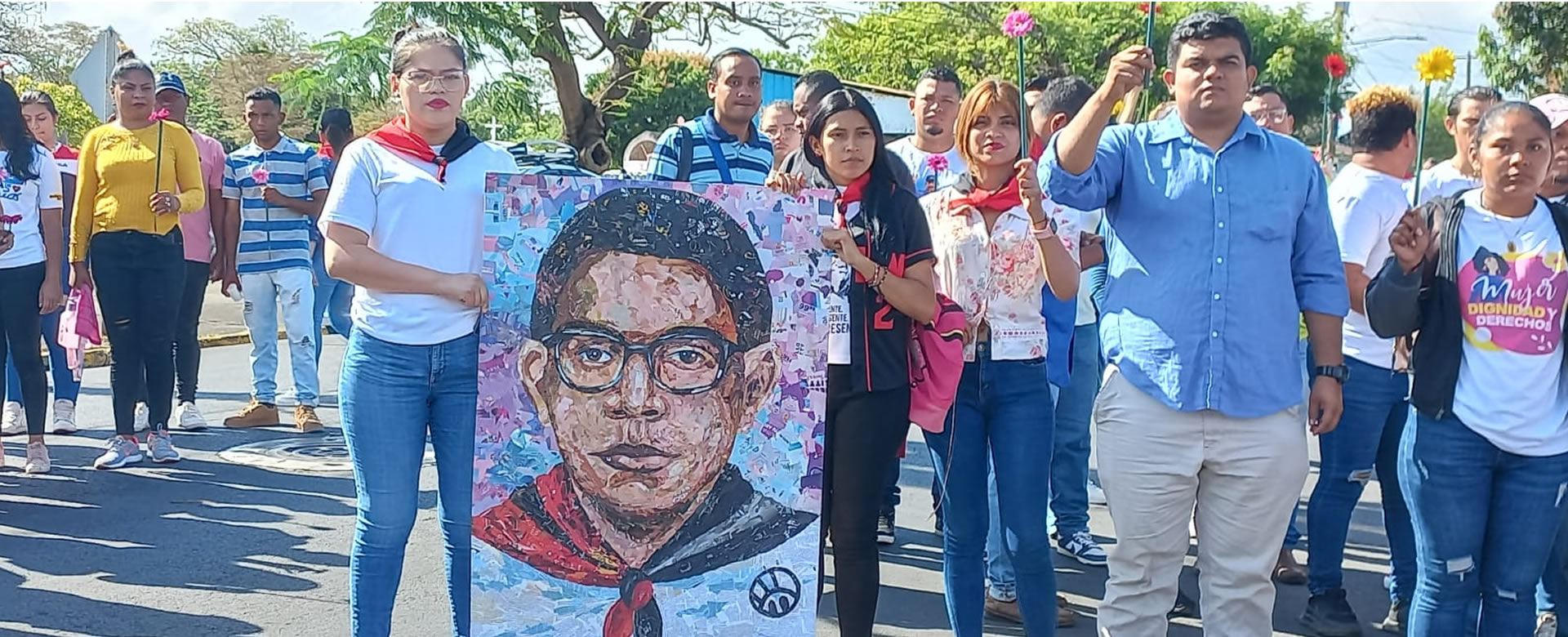 Rinden homenaje al poeta guerrillero, Leonel Rugama