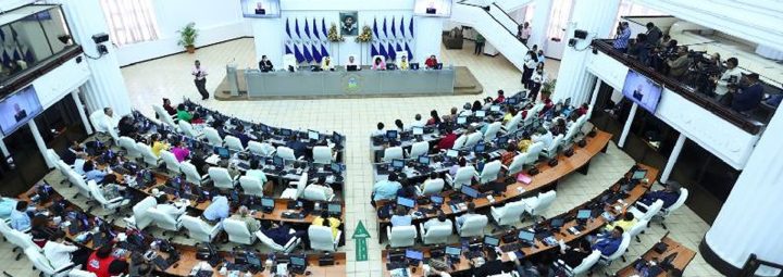 Sesión en homenaje al Héroe Garífuna Joseph Chatoyer en la Asamblea ...