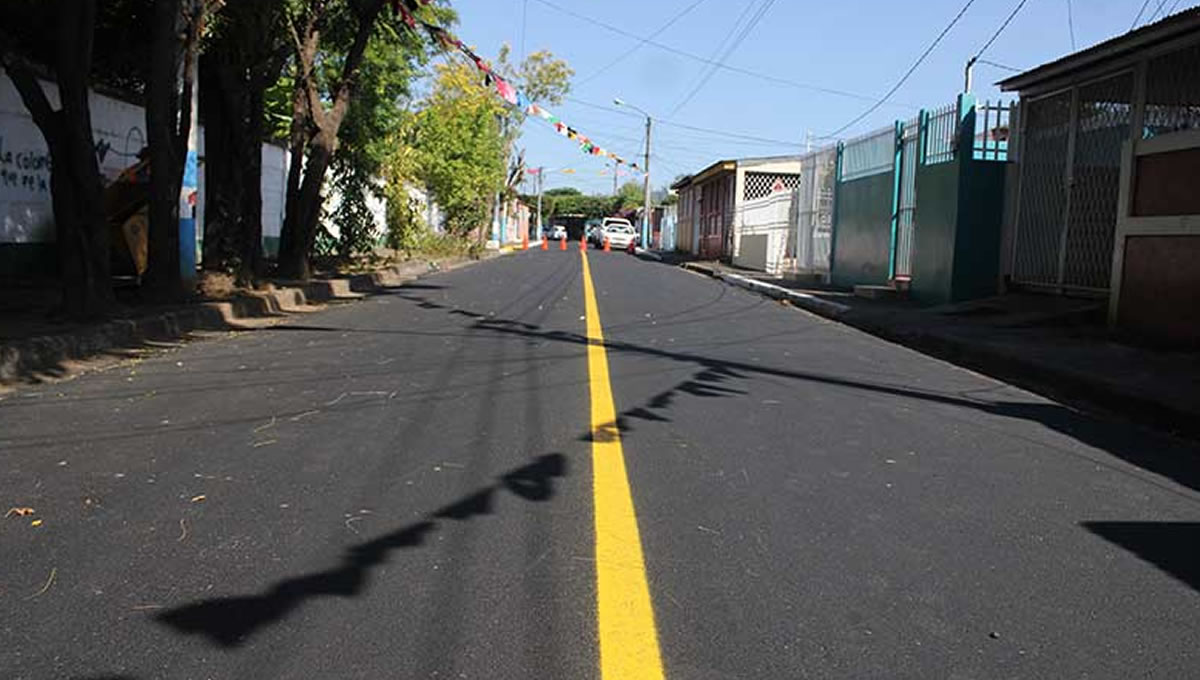 Alcaldía de Managua entrega calles asfaltadas en el Reparto Colombia