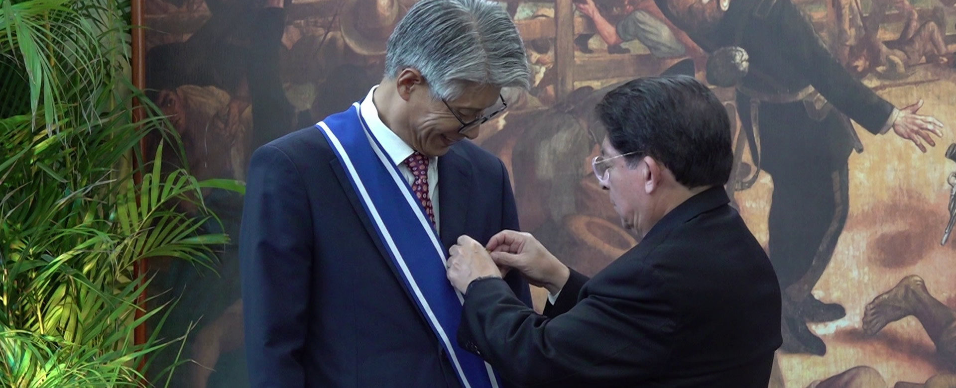 Embajador de Corea recibe Orden José de Marcoleta en Grado Gran Cruz