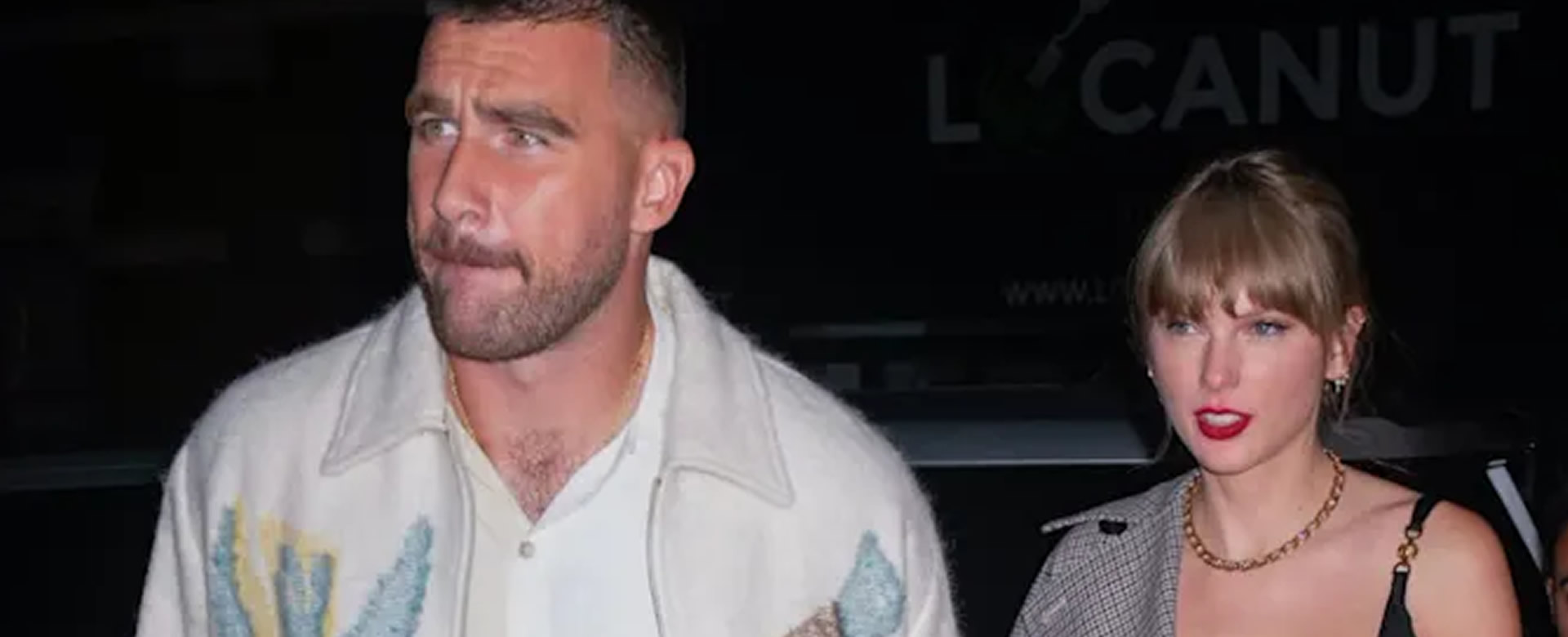 Con apasionado beso Taylor Swift y Travis Kelce confirman su romance